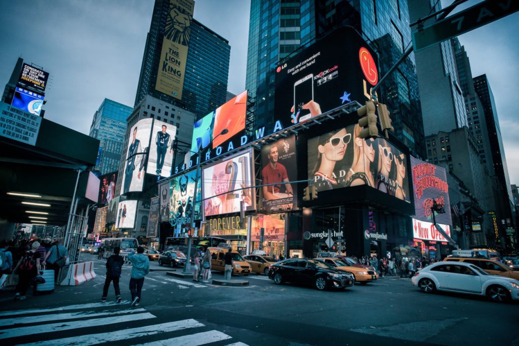 9 Top Advertising Trends to Watch in 2025